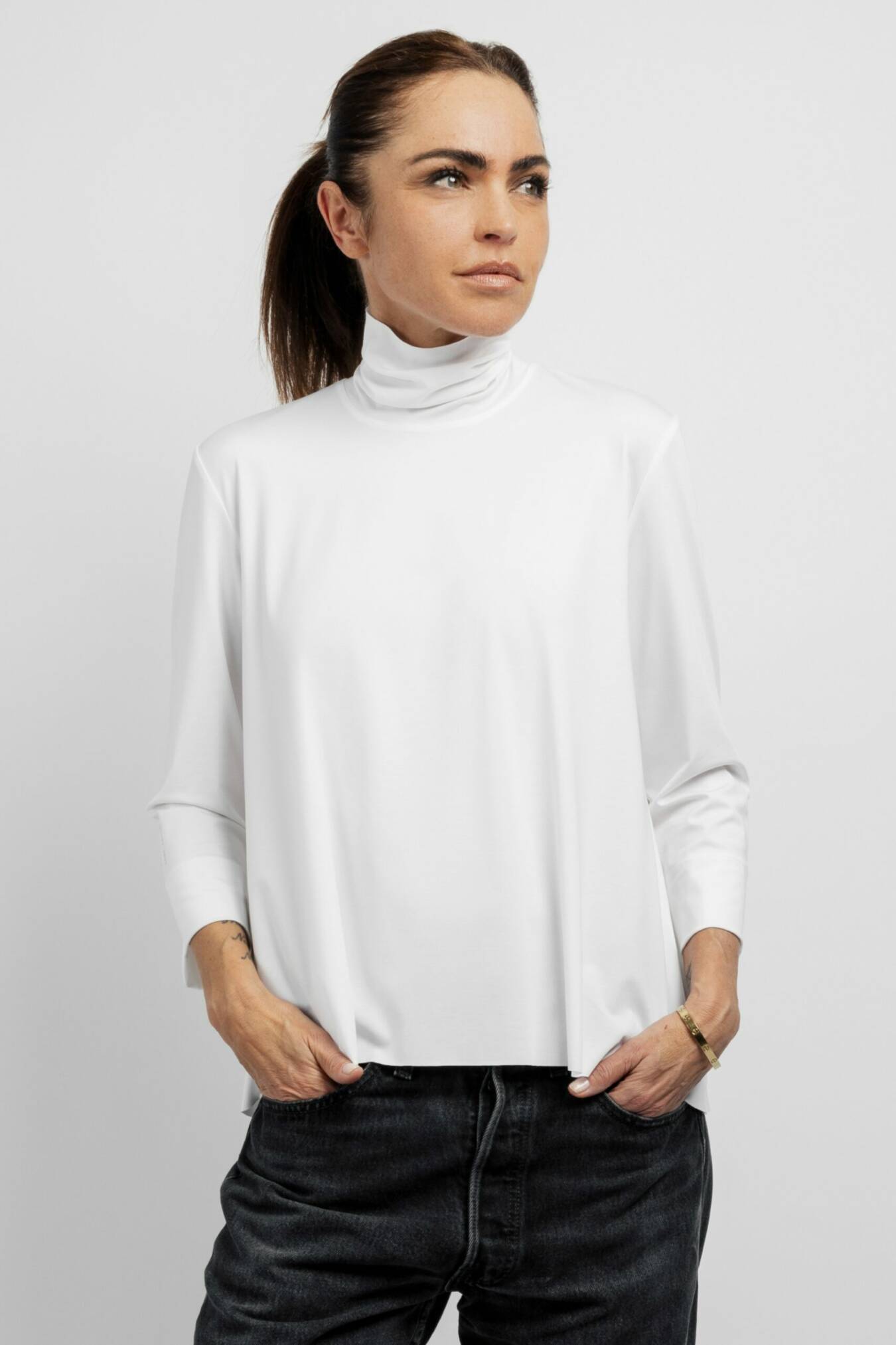Mindful Fashion from Austria - deepwhiteblack.com